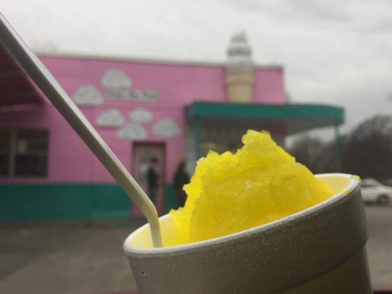 Top 5 Memphis Foods to Eat for 901 Day & Any Other Day!